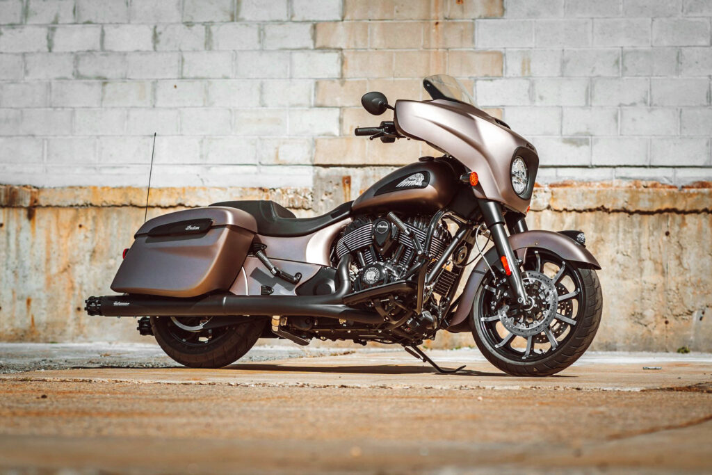 Pair Indian BaggersPeacemakers - Tailgunner Exhaust